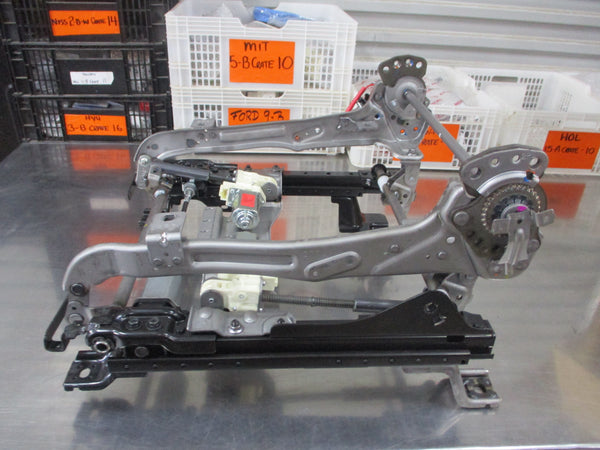 Mitsubishi Pajero Genuine Right Hand Front Seat Base Power Seat Frame ...