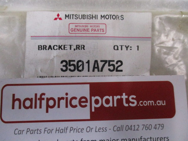 Mitsubishi Triton/Pajero Sport Genuine Rear Diff Lock Bracket New Part ...