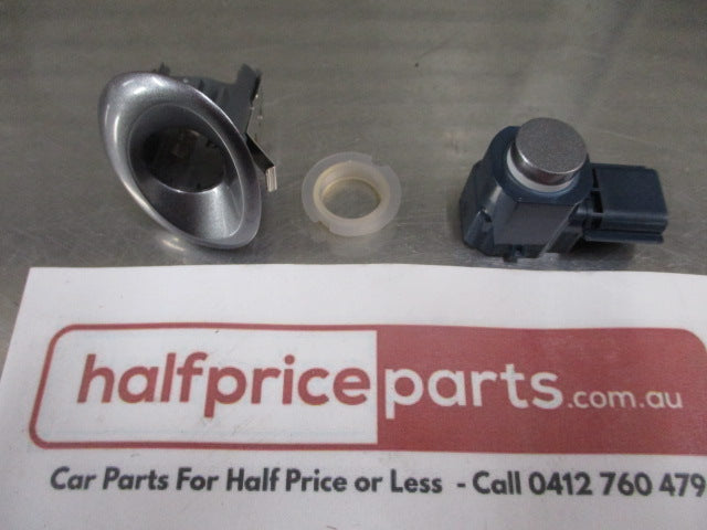 Mitsubishi Pajero Sport Genuine Right Hand Front Corner Clearance Sens ...
