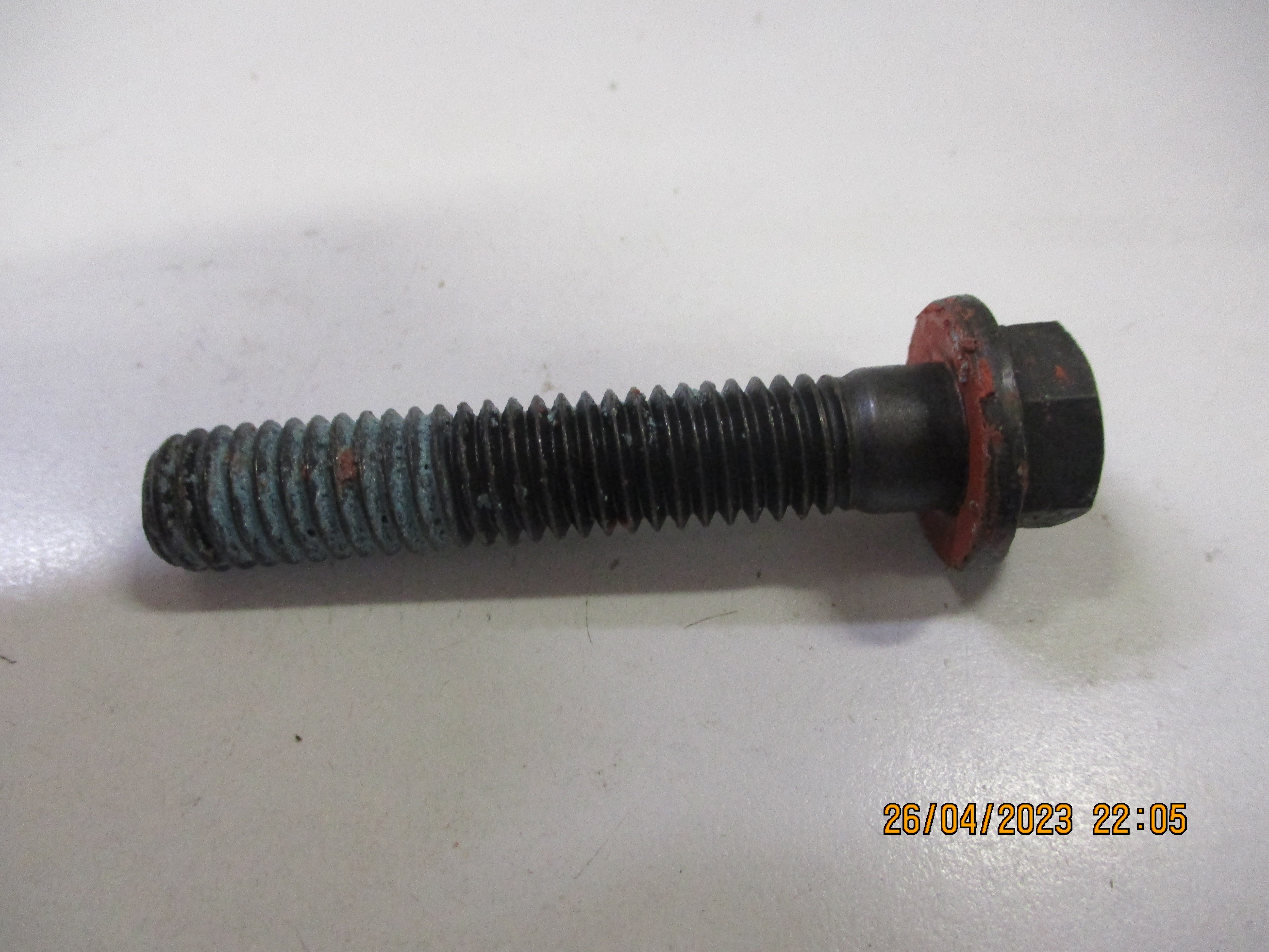 Holden Commodore Genuine Lower Cylinder Head Bolt New Part – Half Price ...