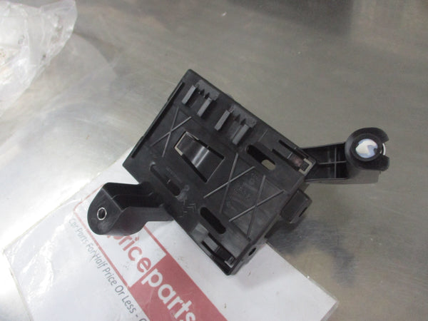Citroen DS7 Crossback Genuine Fuse Box Bracket New Part – Half Price ...