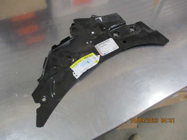 Holden Trax Genuine Drivers Side Wheel Well Reinforcement New – Half ...