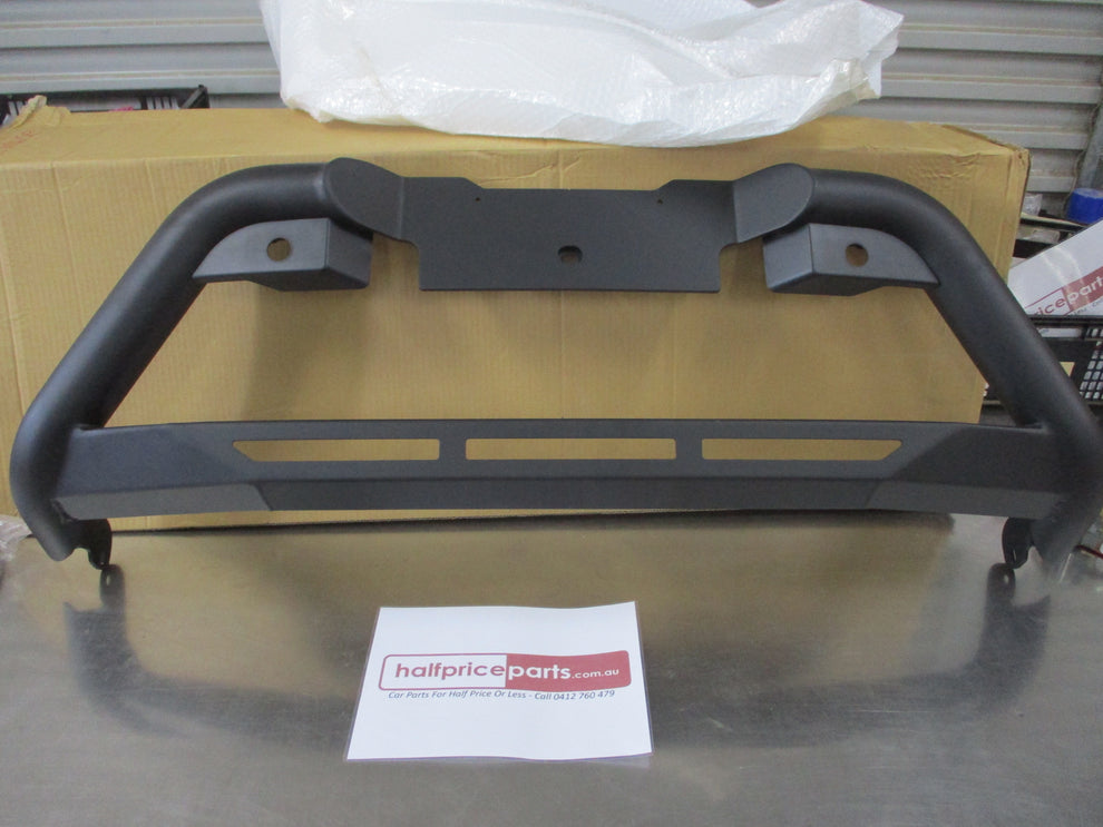 Mitsubishi Outlander Genuine Black Alloy Nudge Bar (Replacement Only ...