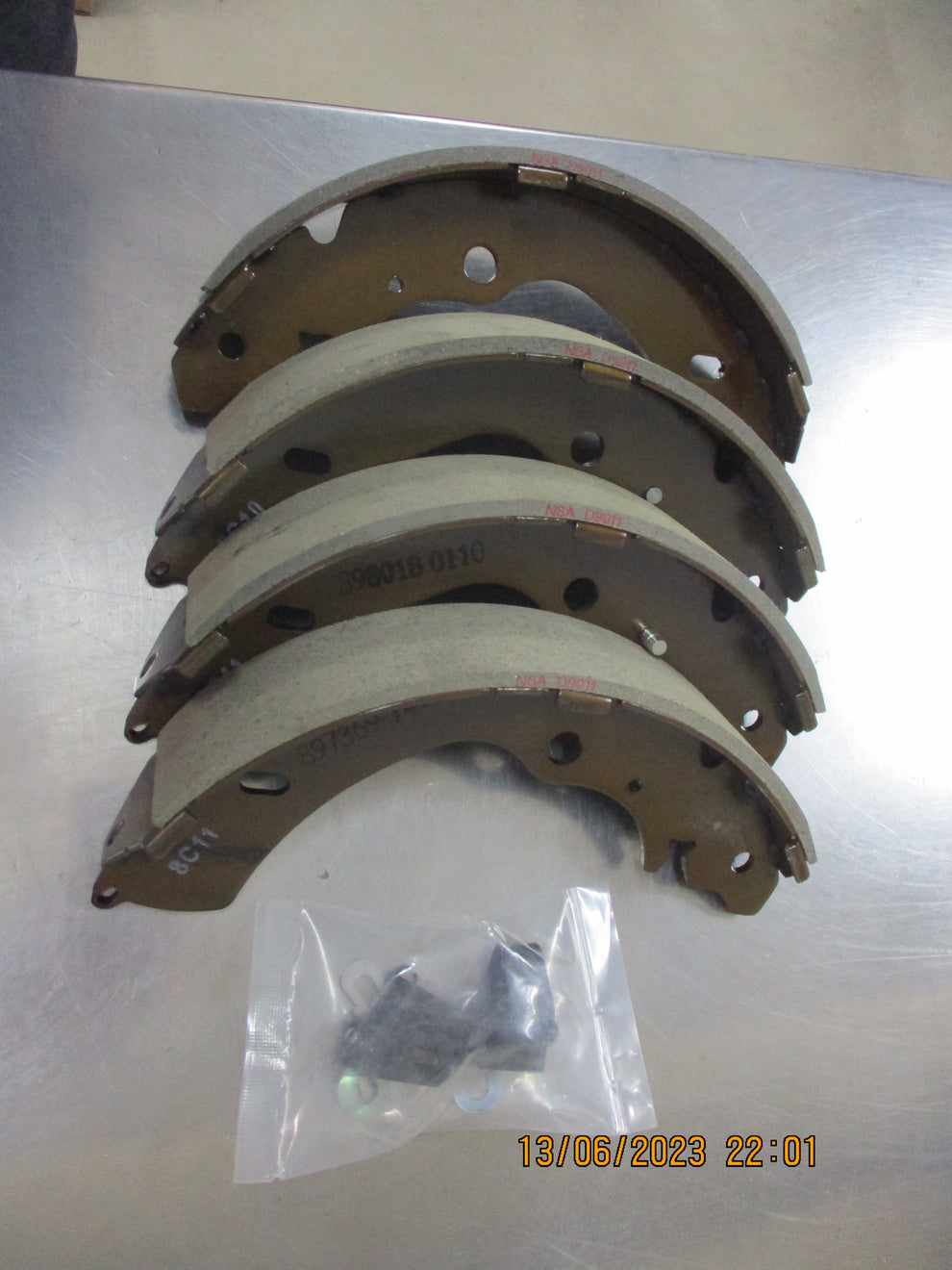 Isuzu D-Max Genuine Rear Brake Shoe Kit New Part – Half Price Parts ...