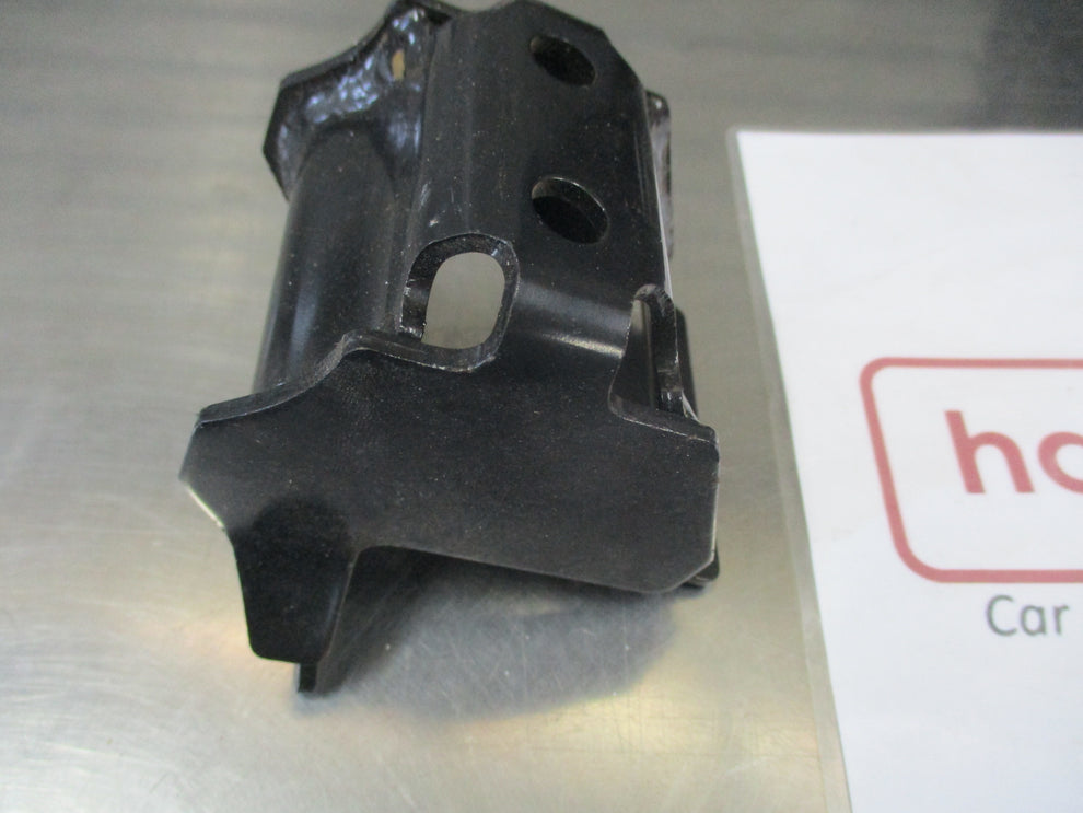 Isuzu D-Max Genuine Cab Mounting Bracket New Part – Half Price Parts ...