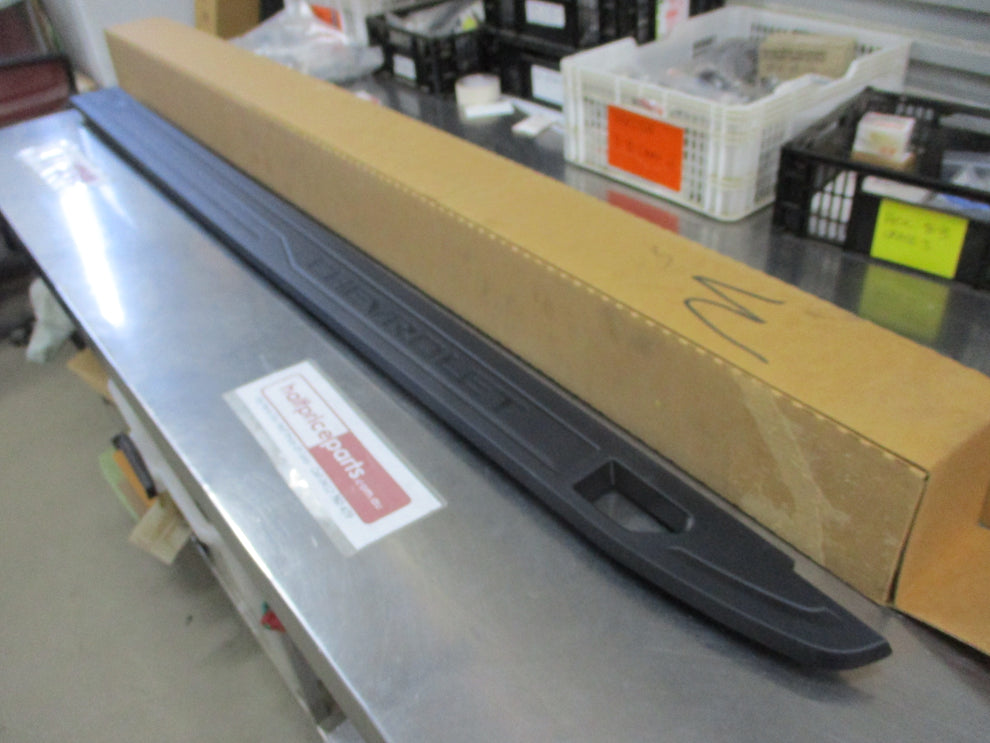 Holden GM Silverado Genuine Left Hand Top Tub Trim Moulding New Part ...