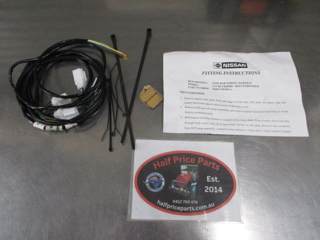 Nissan R50 Pathfinder/U13 Bluebird Genuine Towbar Harness New Part ...