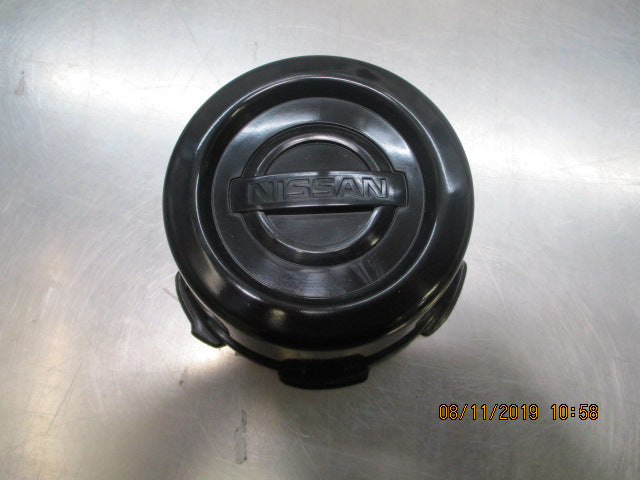 Nissan D22 Navara Genuine Center Wheel Cover New Part – Half Price ...