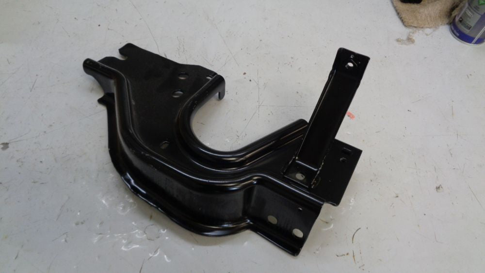 Isuzu D-Max Genuine Left Hand Side Rear Bumper Bracket New Part – Half ...