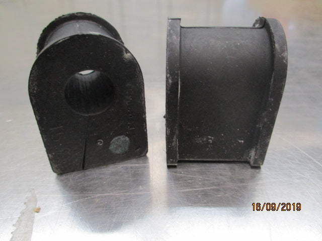 Toyota Camry Genuine Rear Stabilizer Bush Sold As Pair New Part – Half ...