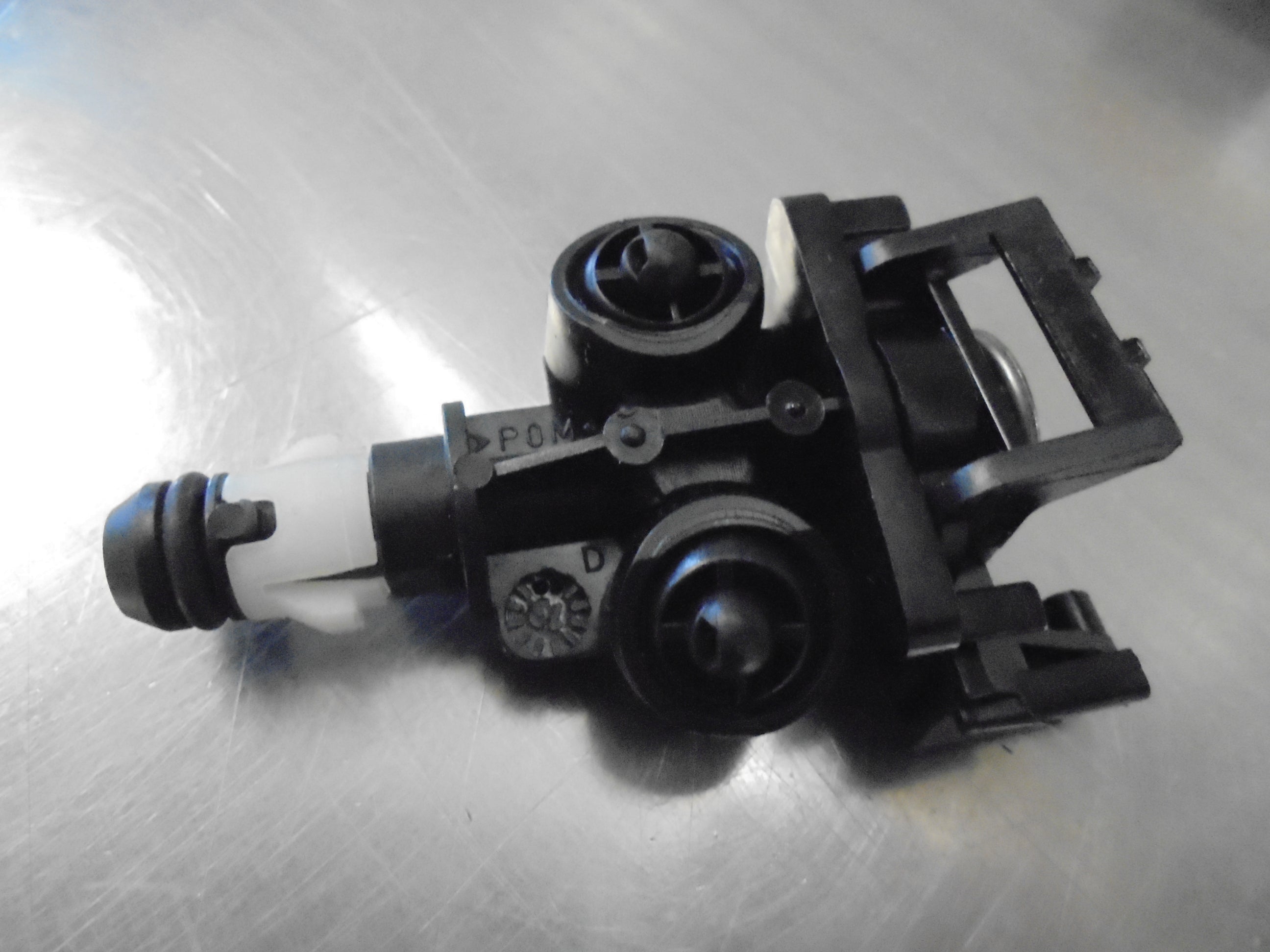 Citroen C5 Genuine Headlight Washer Assembly New Part – Half Price ...