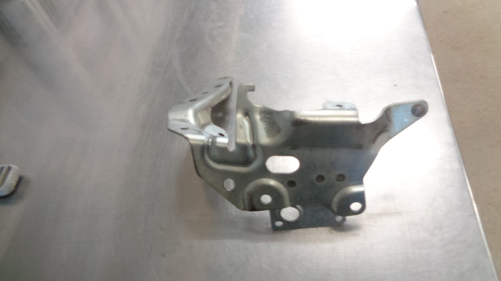 Holden VE Commodore Genuine Right Hand Bonnet Hinge Support New Part ...