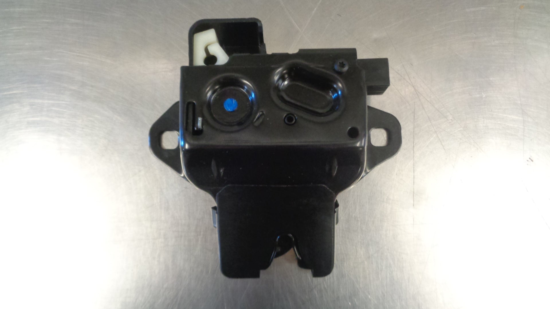 Holden VE-VF Commodore Genuine Boot Latch New Part – Half Price Parts ...