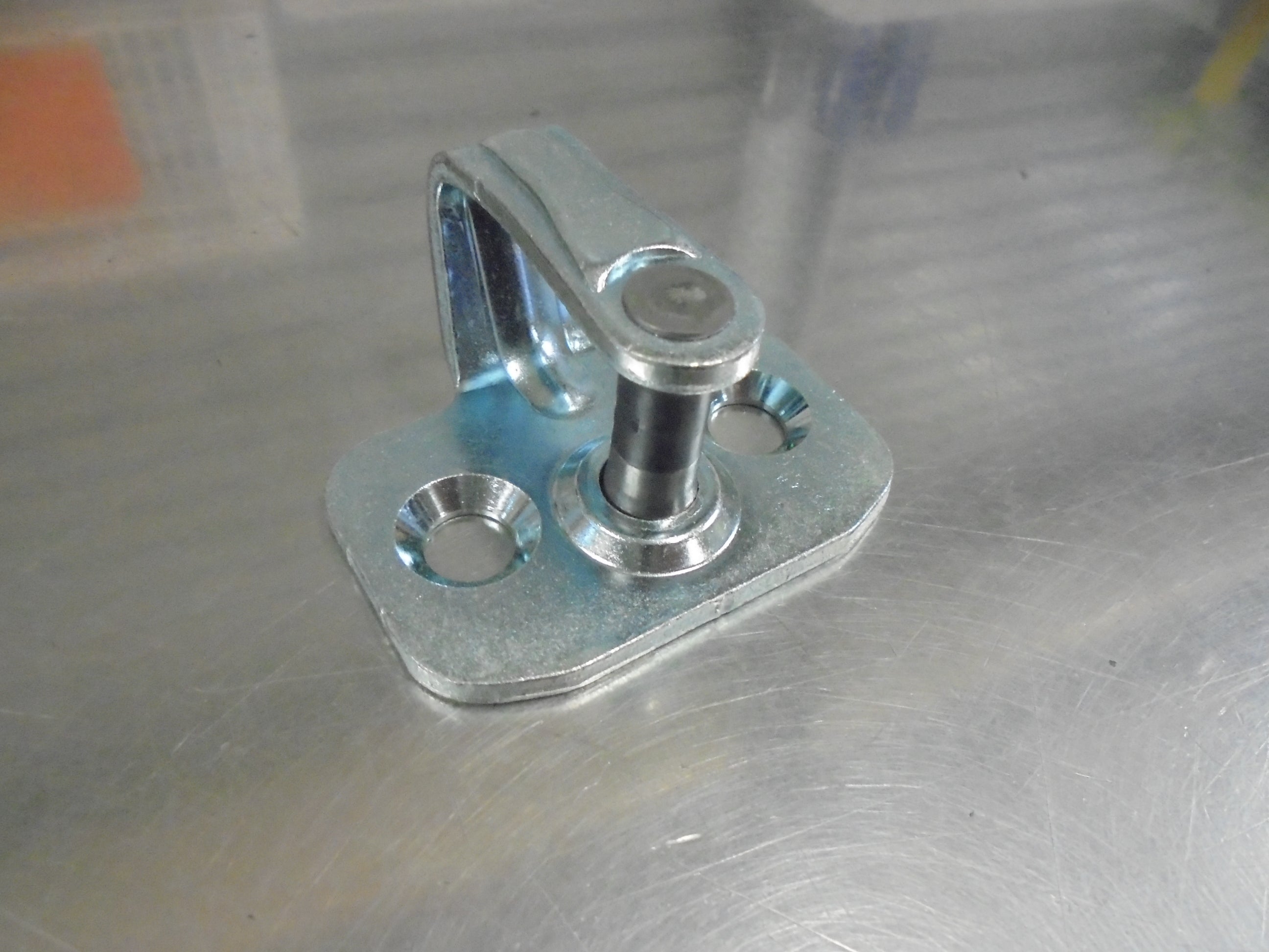 Holden Chevrolet Suburban Genuine Front Door Striker Assembly New Part ...