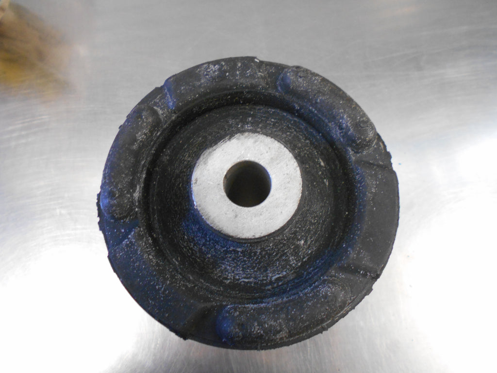 Holden VZ VY Commodore Genuine Rear Crossmember Mounting Bush New Part ...