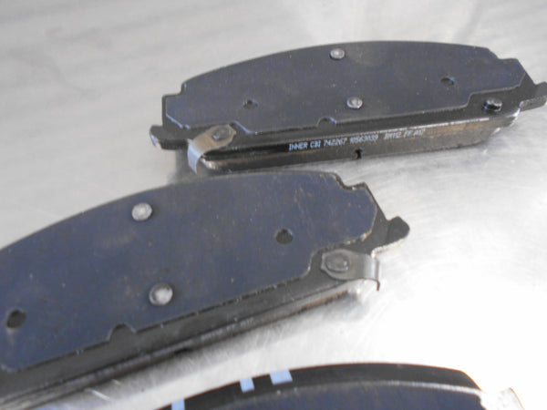 Holden VE VF Commodore Genuine Front Brake Pads New Part – Half Price ...