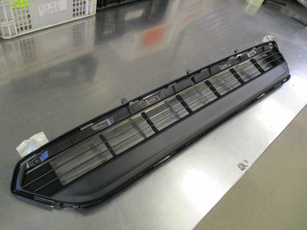 TOYOTA KLUGER Genuine NO.1 Lower Radiator Grille New Part – Half Price ...