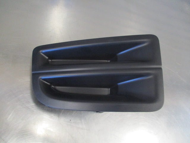 Isuzu D-max Genuine Drivers Side Fog Light Bezel Cover New Part – Half ...