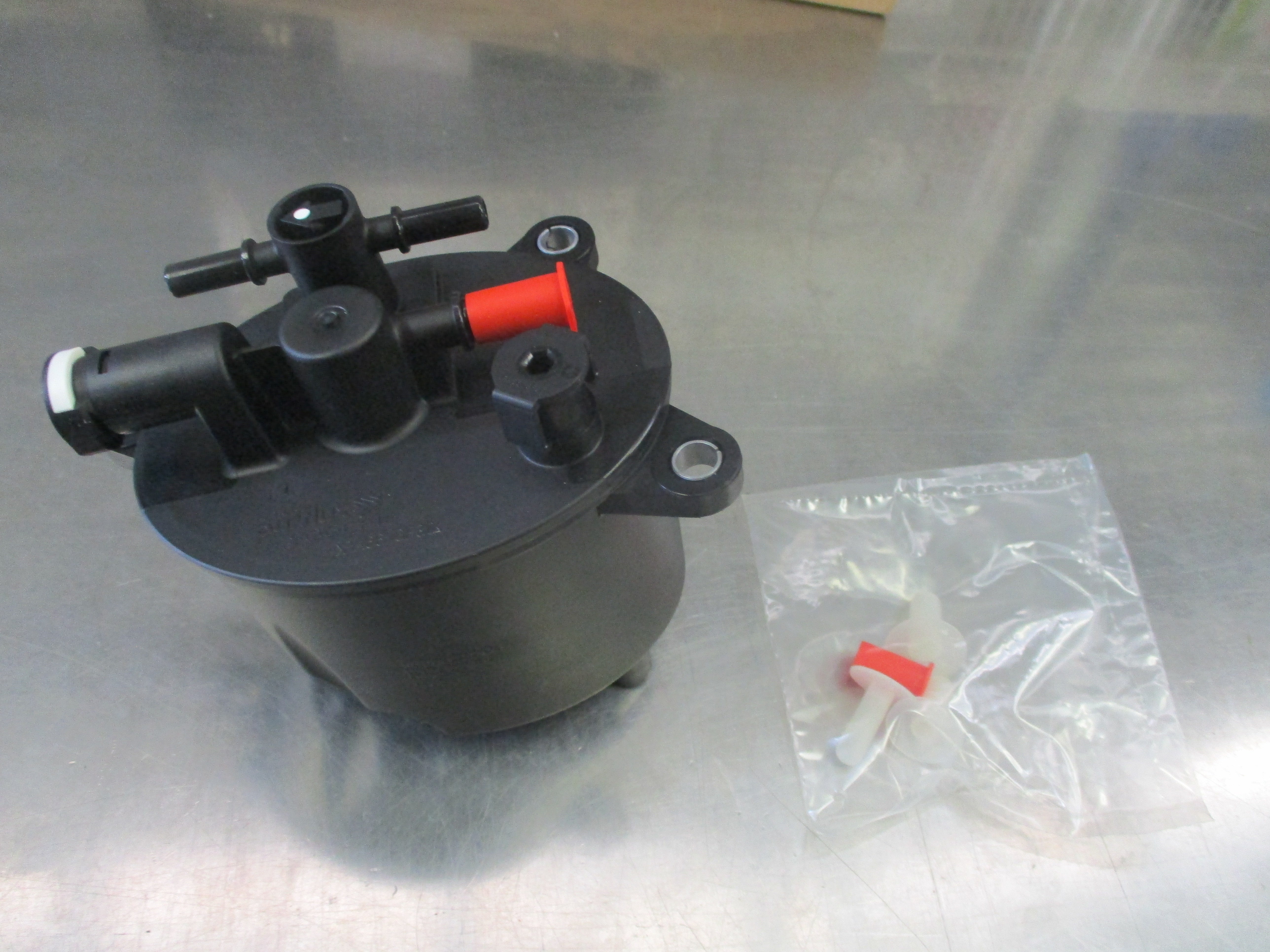 Peugeot 4007/508/Land Rover Discovery/Evoque Genuine Fuel Filter New P ...