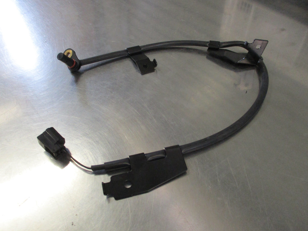 Isuzu D-Max Genuine Left Hand Rear Wheel Speed Sensor New Part – Half ...