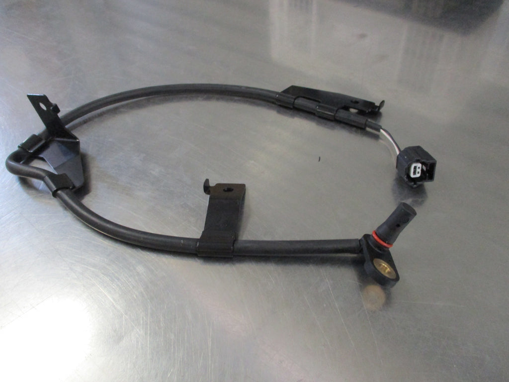 Isuzu D-Max Genuine Left Hand Rear Wheel Speed Sensor New Part – Half ...