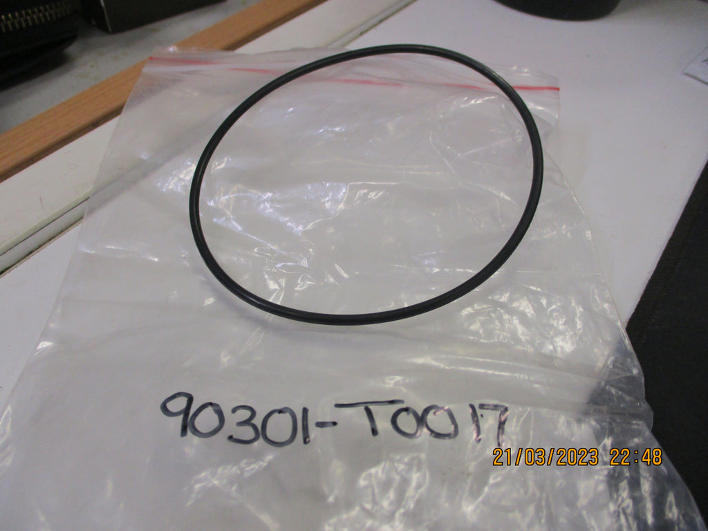 Toyota Hilux/Fortuner Genuine Front Wheel Bearing Seal New Part – Half ...