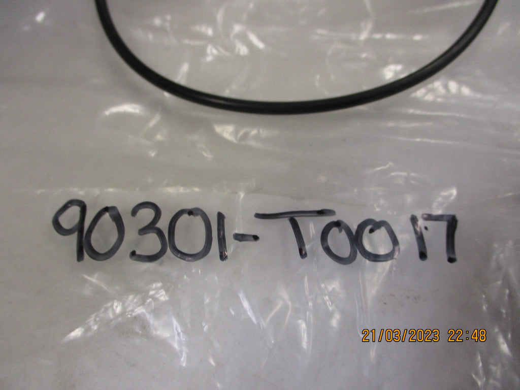 Toyota Hilux/Fortuner Genuine Front Wheel Bearing Seal New Part – Half ...