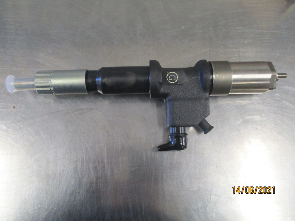 Isuzu Genuine Fuel Injection System Nozzle New Part – Half Price Parts ...
