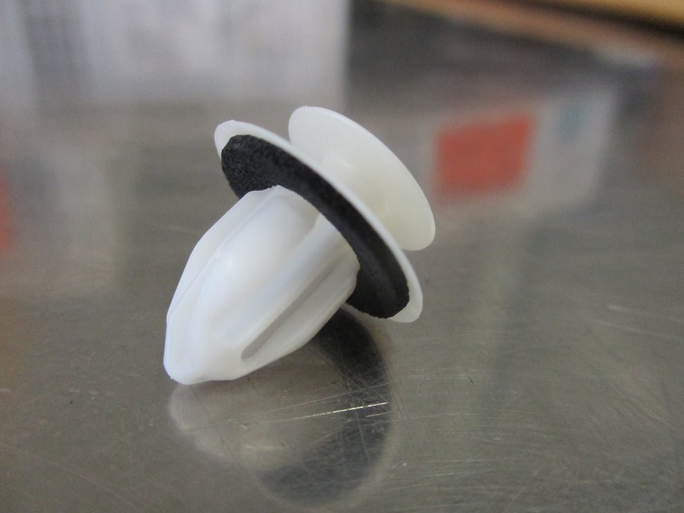 Toyota Landcruiser Genuine Rocker Panel Moulding Clip New Part – Half ...