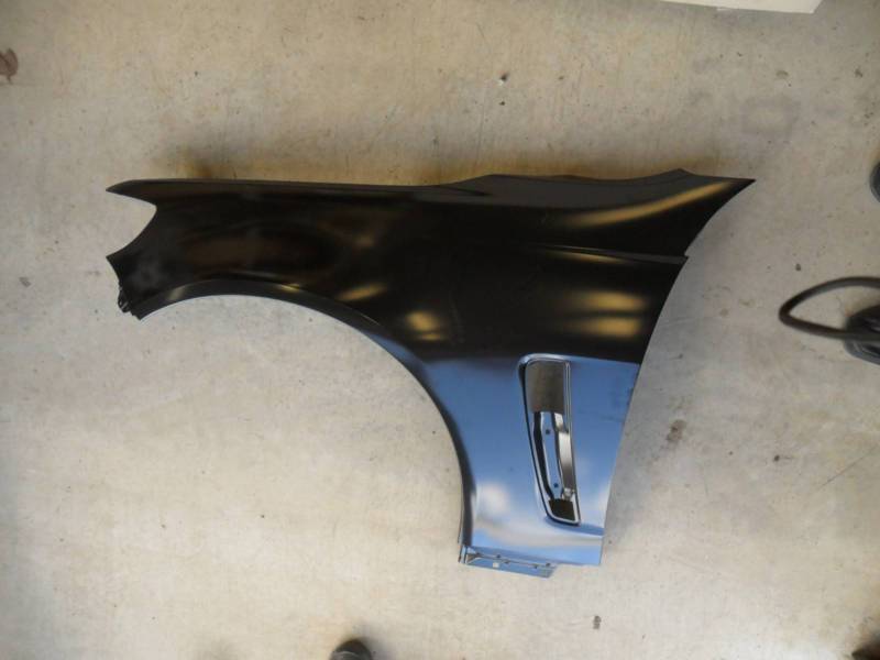 Holden VF Commodore SS/SV6 Genuine Left Hand Front Guard New Part ...